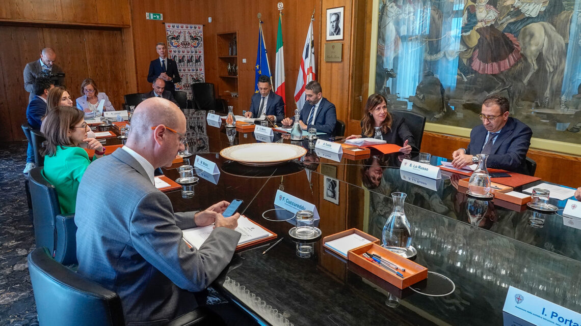 Tra politici di centrodestra e candidati (s)fortunati, ecco gli staff ...